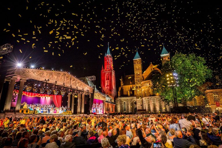 André Rieu, LIVE In His Hometown of Maastricht 2025 - Cresta Coaches